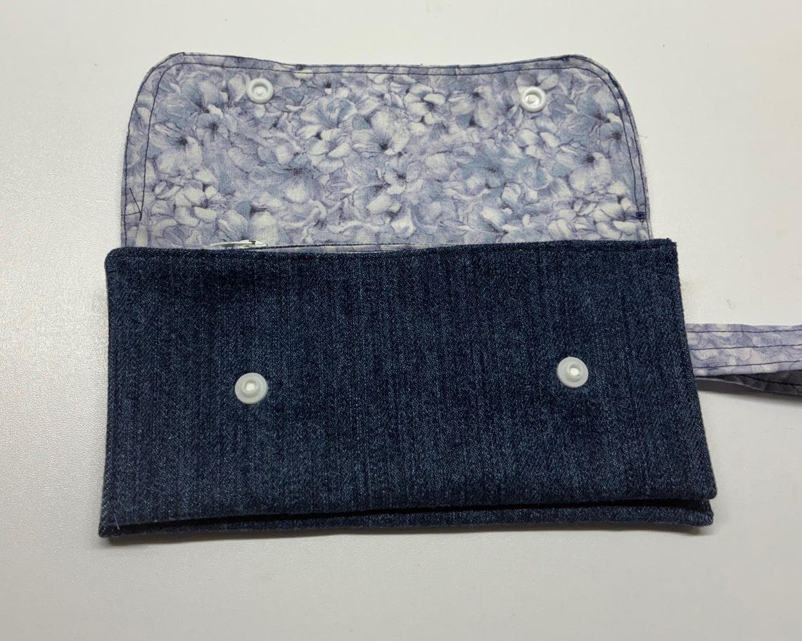 Women's Wristlet Wallet Jean Wallet Recycled Jeans Wallet Blue Flowered ...