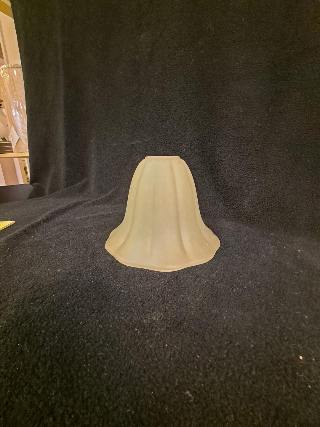 Spalted Cream Tone Frosted Glass Large Scalloped Edge Bell Shaped Shade ...