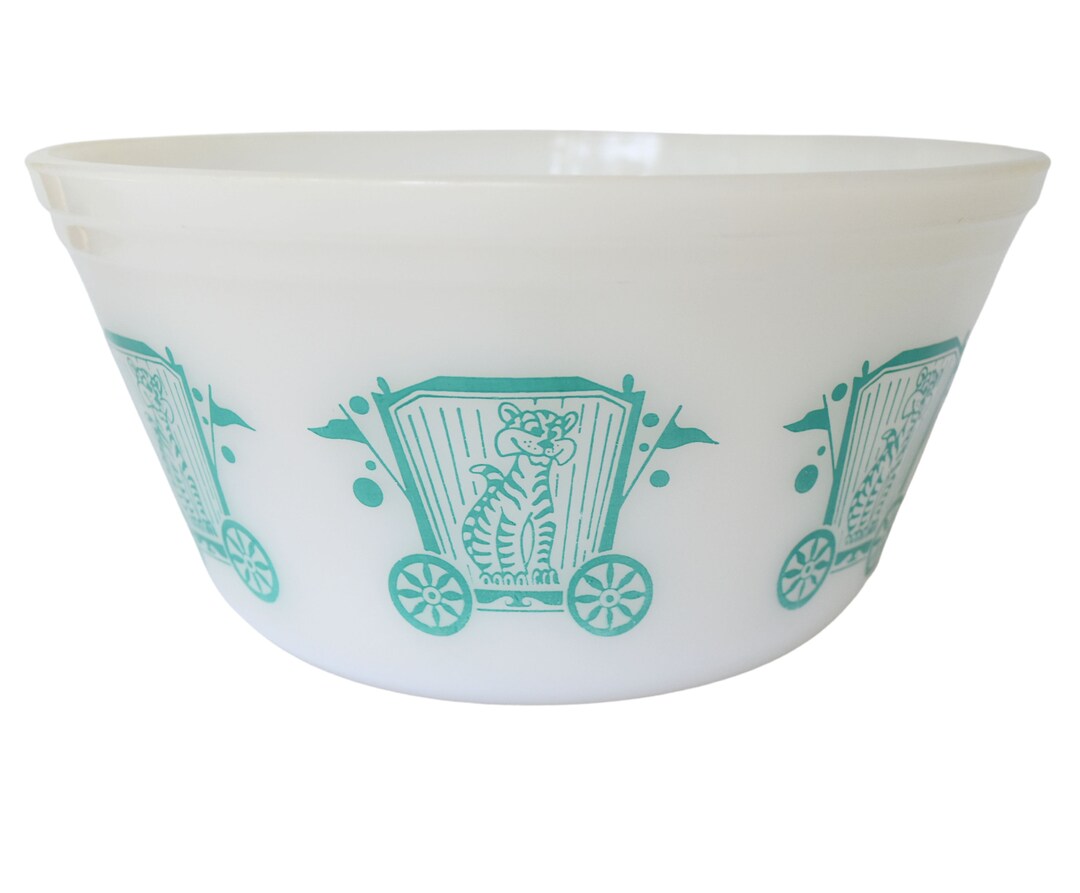 Vintage Federal Glass Milk Glass Bowl Blue Tiger Circus 8 - Etsy Vintage Federal Glass Milk Glass Bowl Blue Tiger Circus 8 - Etsy