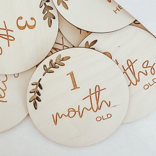 Wooden Milestone Cards Baby Milestone Discs Personalised - Etsy
