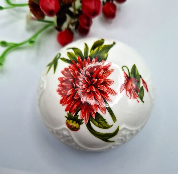 Aynsley Chelsea Flowers Dahlia Pattern Circular Trink… - Gem