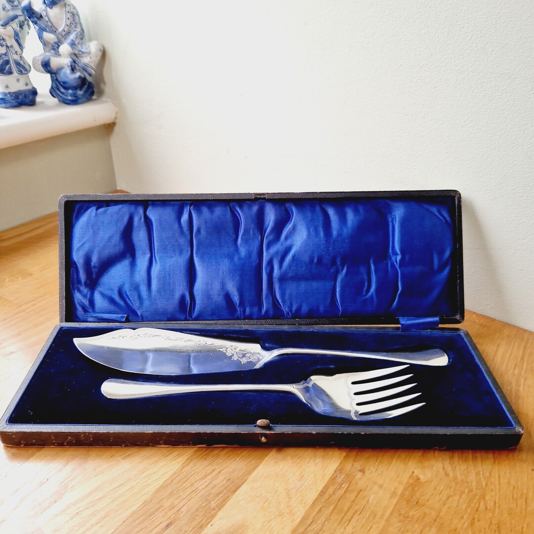 Antique Silver Plated Fish Serving Set Cased Allen & Darwin London and ...