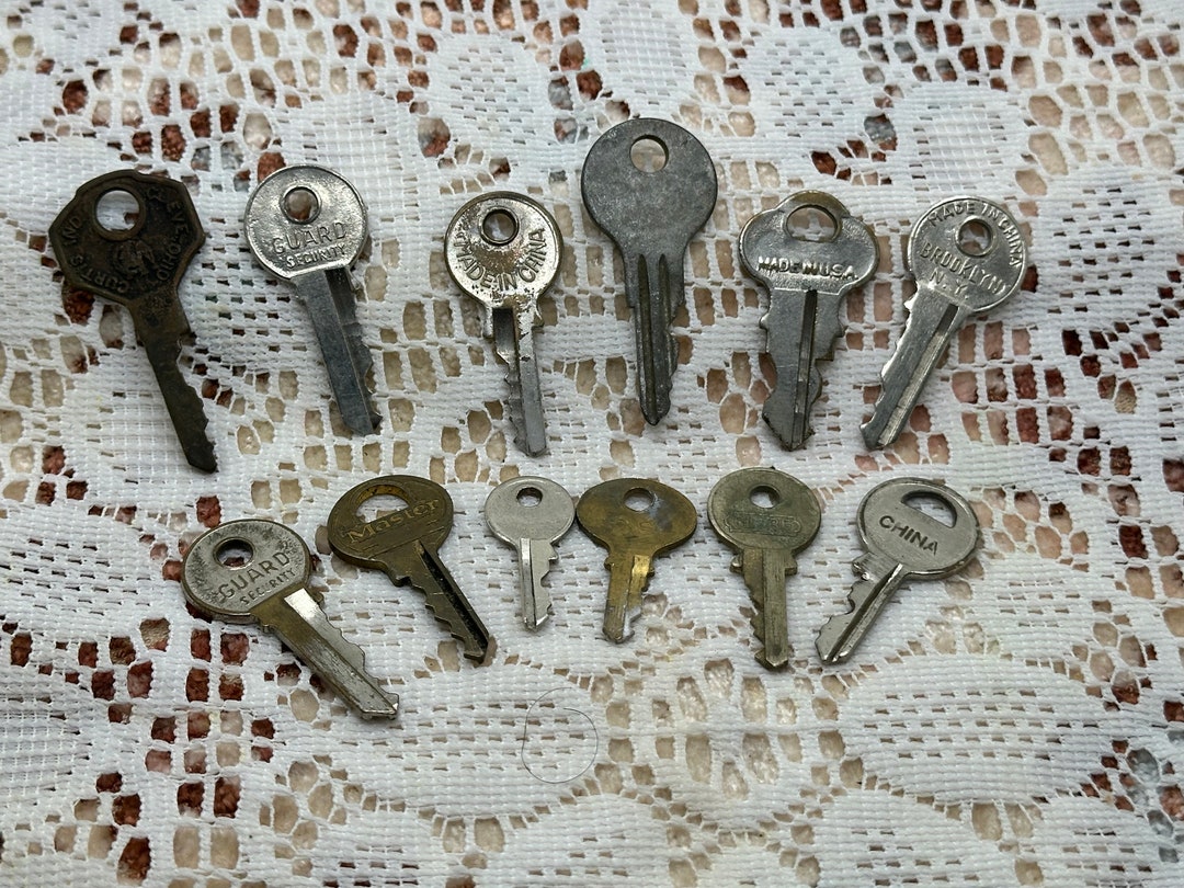 12 Tiny Keys Grab Bag, Small Vintage Keys, Steampunk, Antique Keys ...