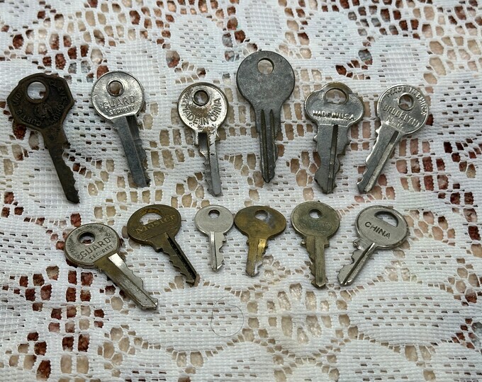 12 Tiny Keys Grab Bag, Small Vintage Keys, Steampunk, Antique Keys ...