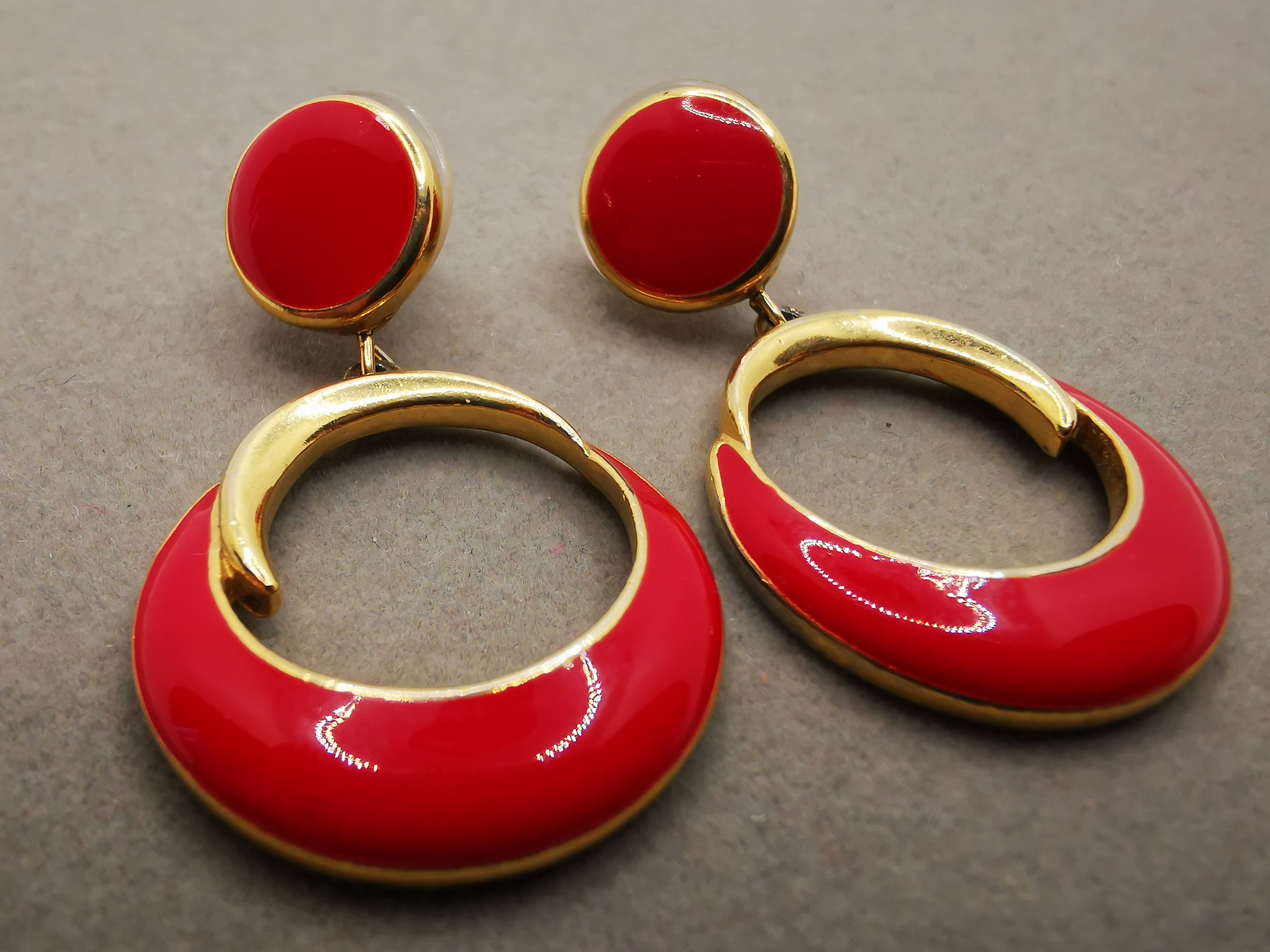 Vintage Trifari Red Enamel Door Knocker Earrings - Etsy Vintage Trifari Red Enamel Door Knocker Earrings - Etsy