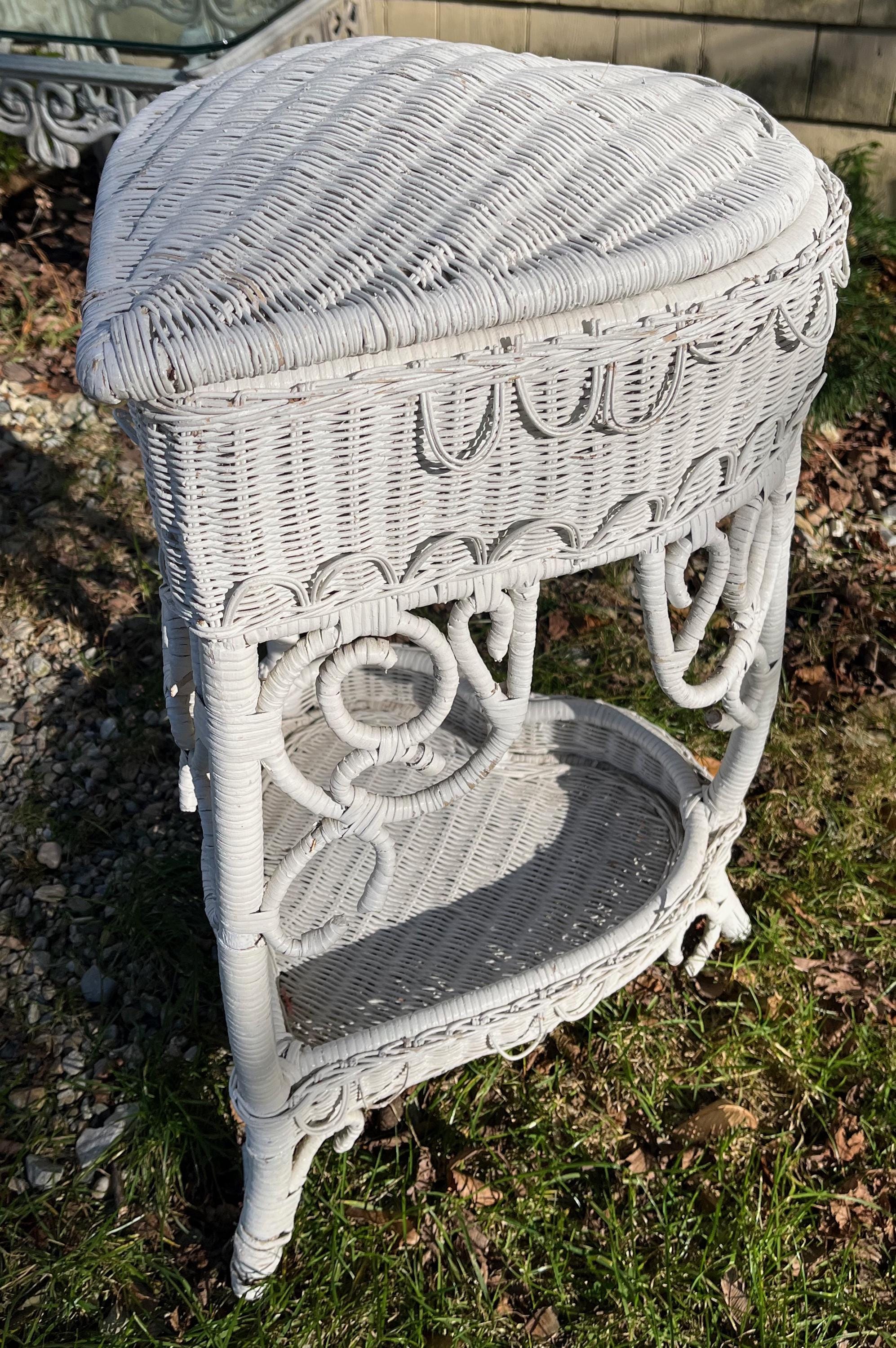 Heart Shaped Wicker Sewing Stand 1890s Heywood Wakefield Top Storage ...
