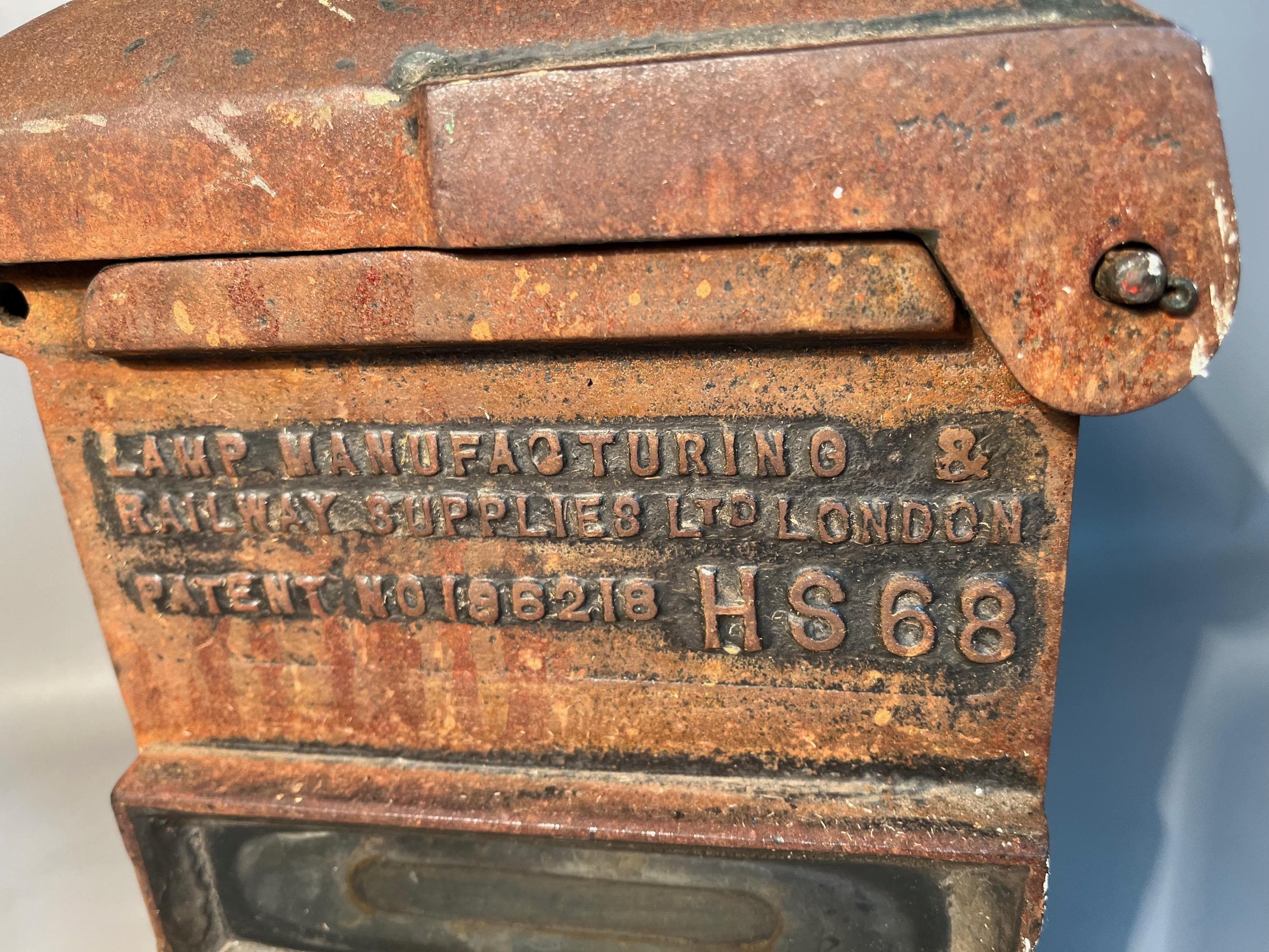 1923 UK Railroad Lantern Iron Signal Crossing Gate Lamp Bulls Eye Glass ...