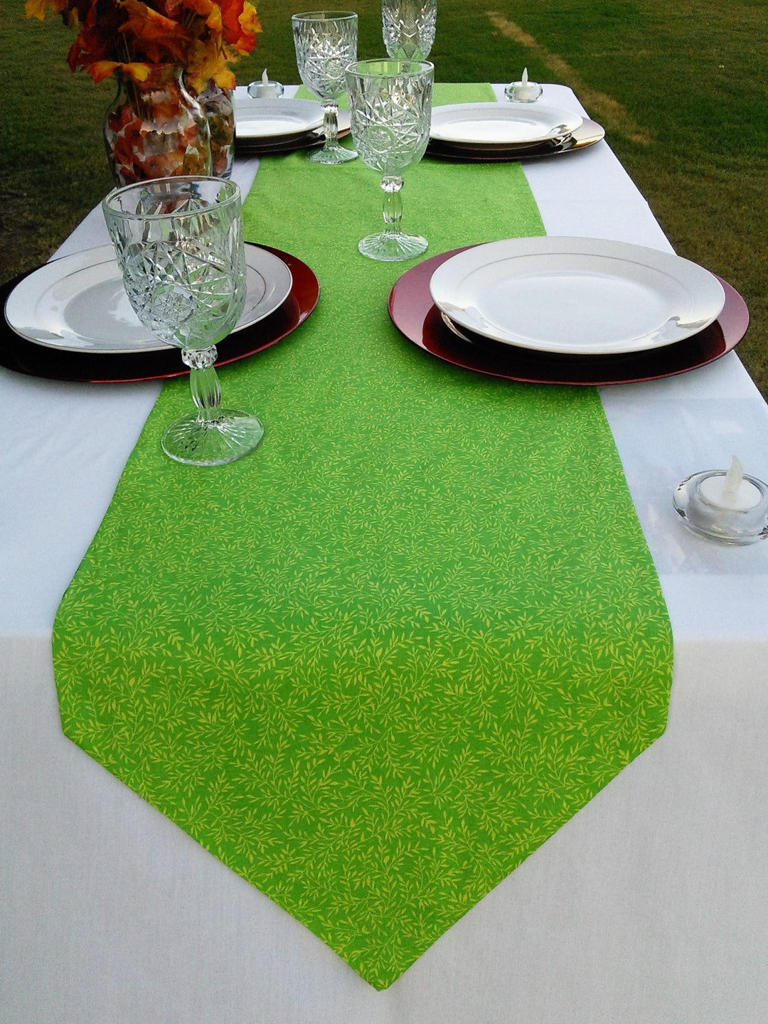 Green and Metallic Gold Leaves Table Runner, Reversible, 4to6 Seater ...