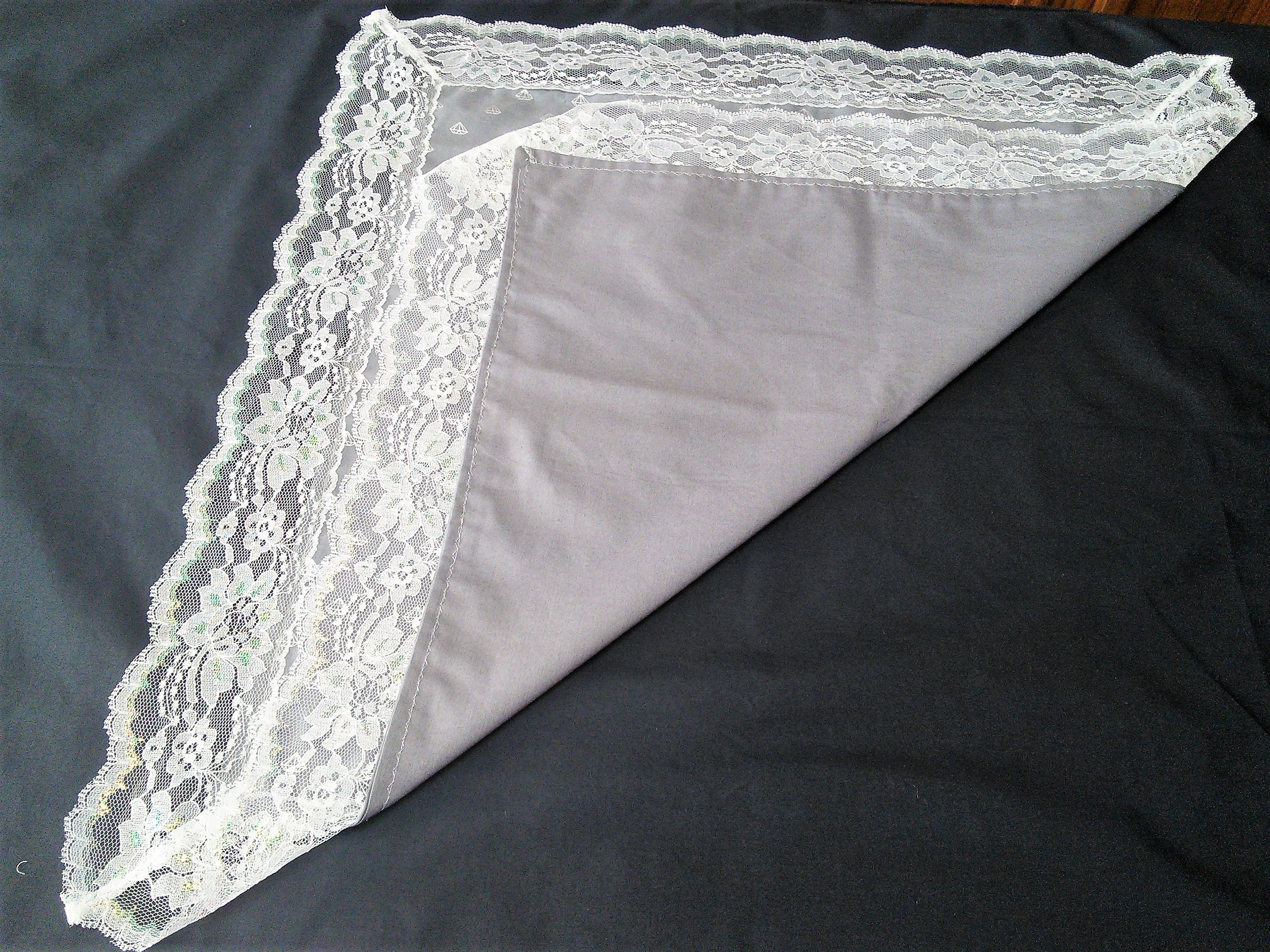 Diamond Print 24x24 Inch Lap Handkerchief With Lace Edging - Etsy