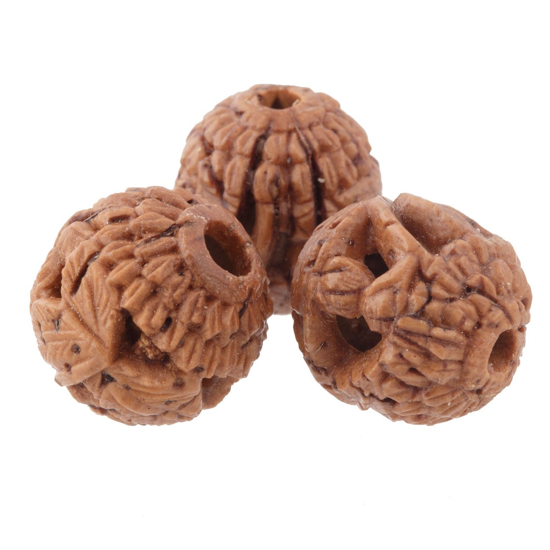 Vintage Chinese Carved Nut Beads. Intricate Detail of Foliage and ...