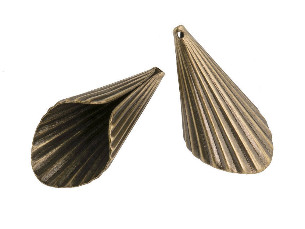 Corrugated large brass cone. 40x20mm 2 pieces. b9-2084 | Etsy