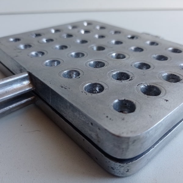 Waffle Cast Iron - Etsy
