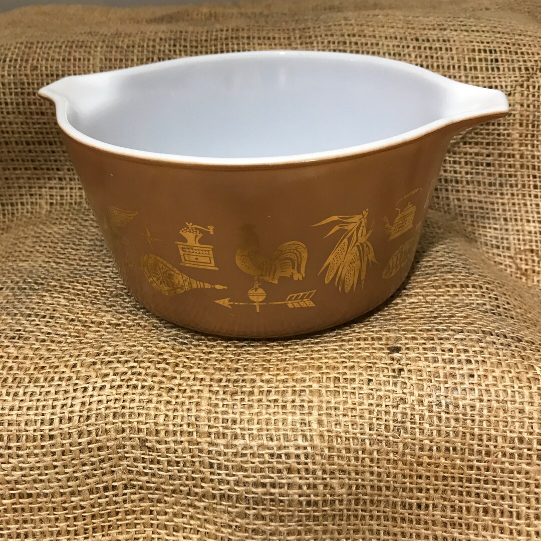 Vintage Pyrex, Americana Pattern, Brown and Gold, One Quart Casserole ...