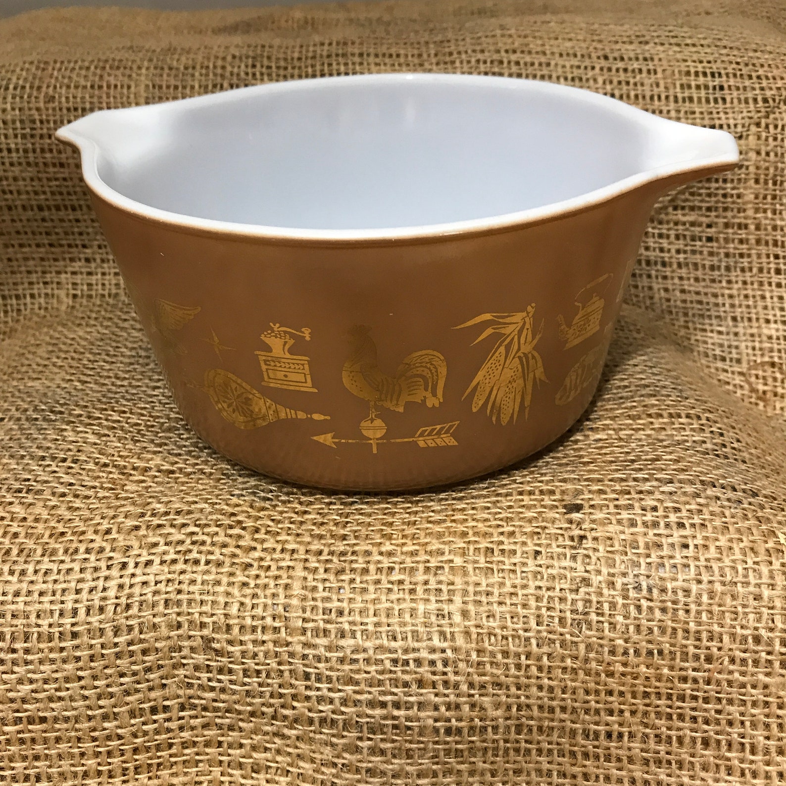 Vintage Pyrex Americana Pattern Brown and Gold One Quart - Etsy