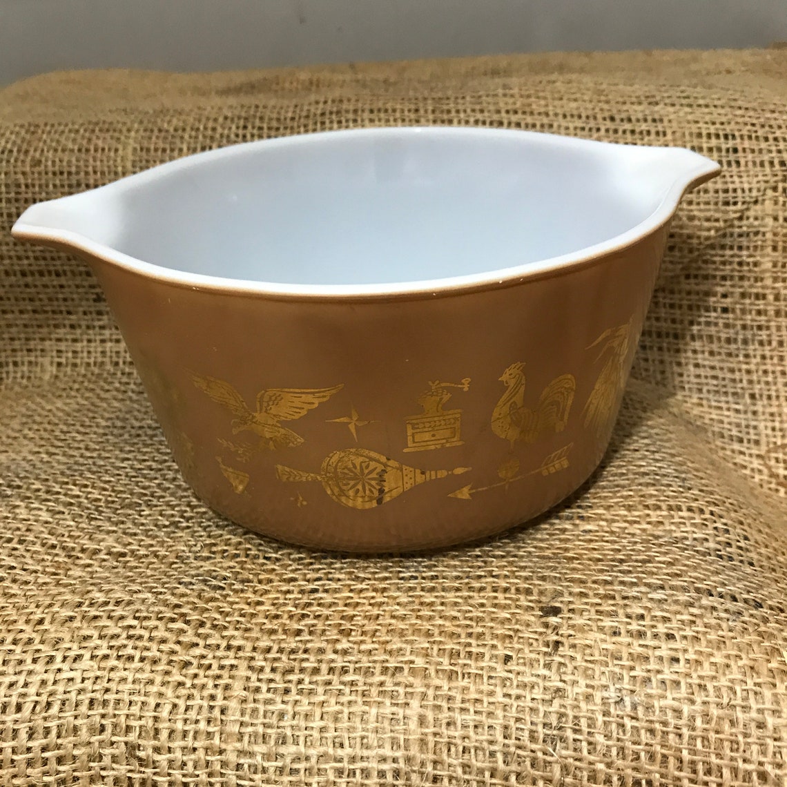Vintage Pyrex Americana Pattern Brown and Gold One Quart - Etsy