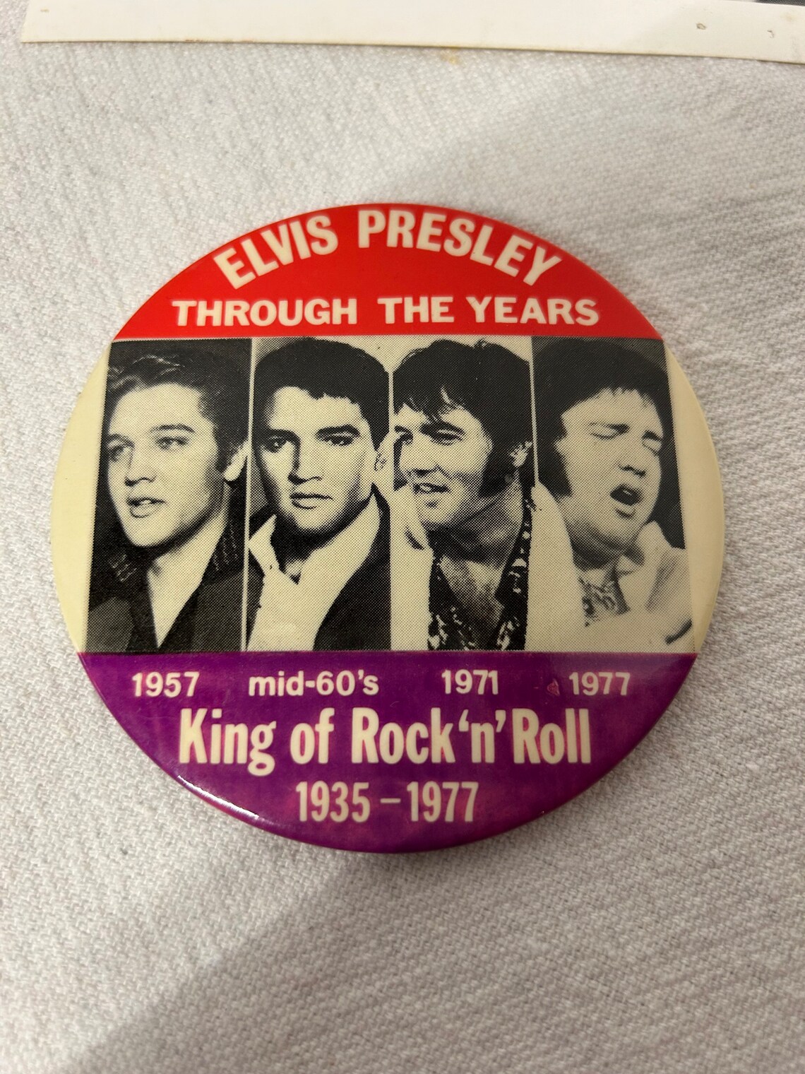 Solid Gold Memories, the ELVIS Presley Scrapbook, Photo and Pin, 1977 ...