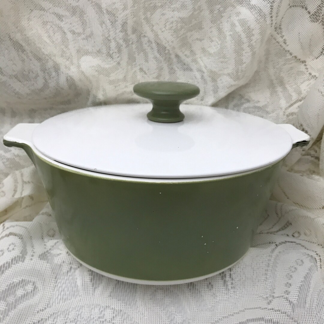 Corning Ware Centura Olive Green and White 1 3/4 Quart Covered Baking ...