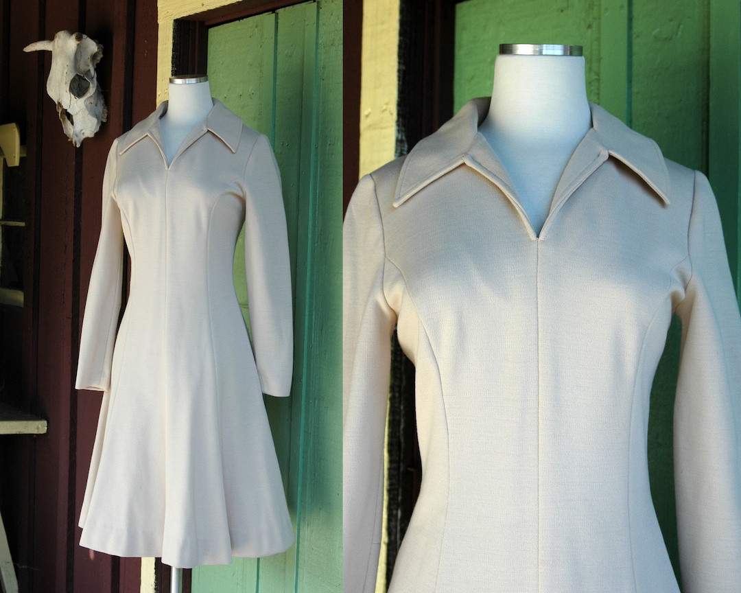 1960s 1970s Oatmeal Tan Knit Flared Dress // 60s 70s Light Tan Neutral ...