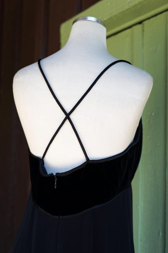 1990s Black Formal Evening Gown with Velvet Bust // 9… - Gem
