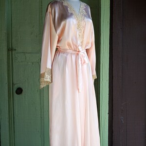 1990s Peach Satin Lace Trim Robe by Jones New York // 90s Pinky Peach ...