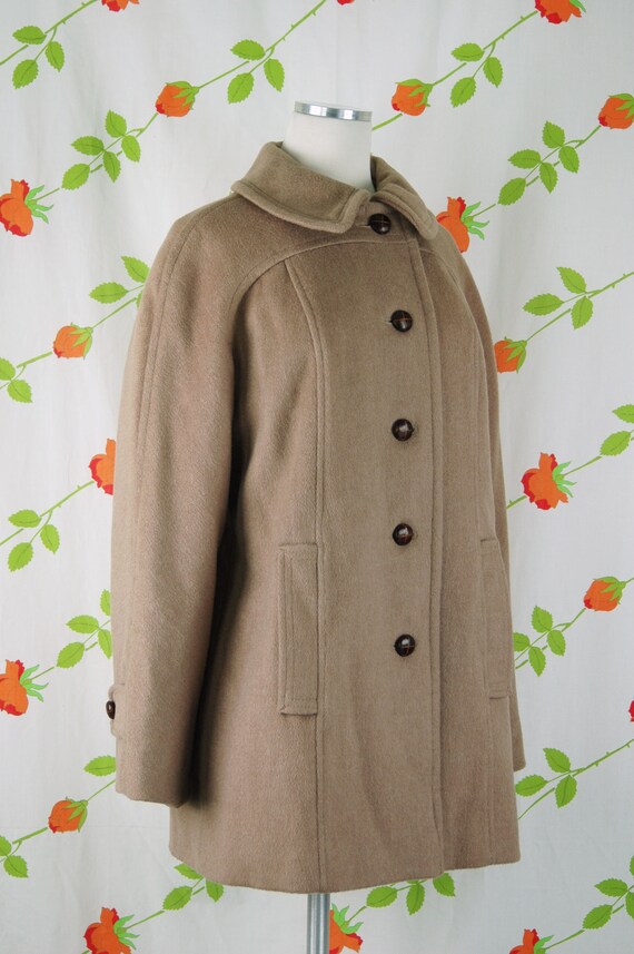 1970s Tan Coat with Brown Buttons // 70s Hip Length W… - Gem