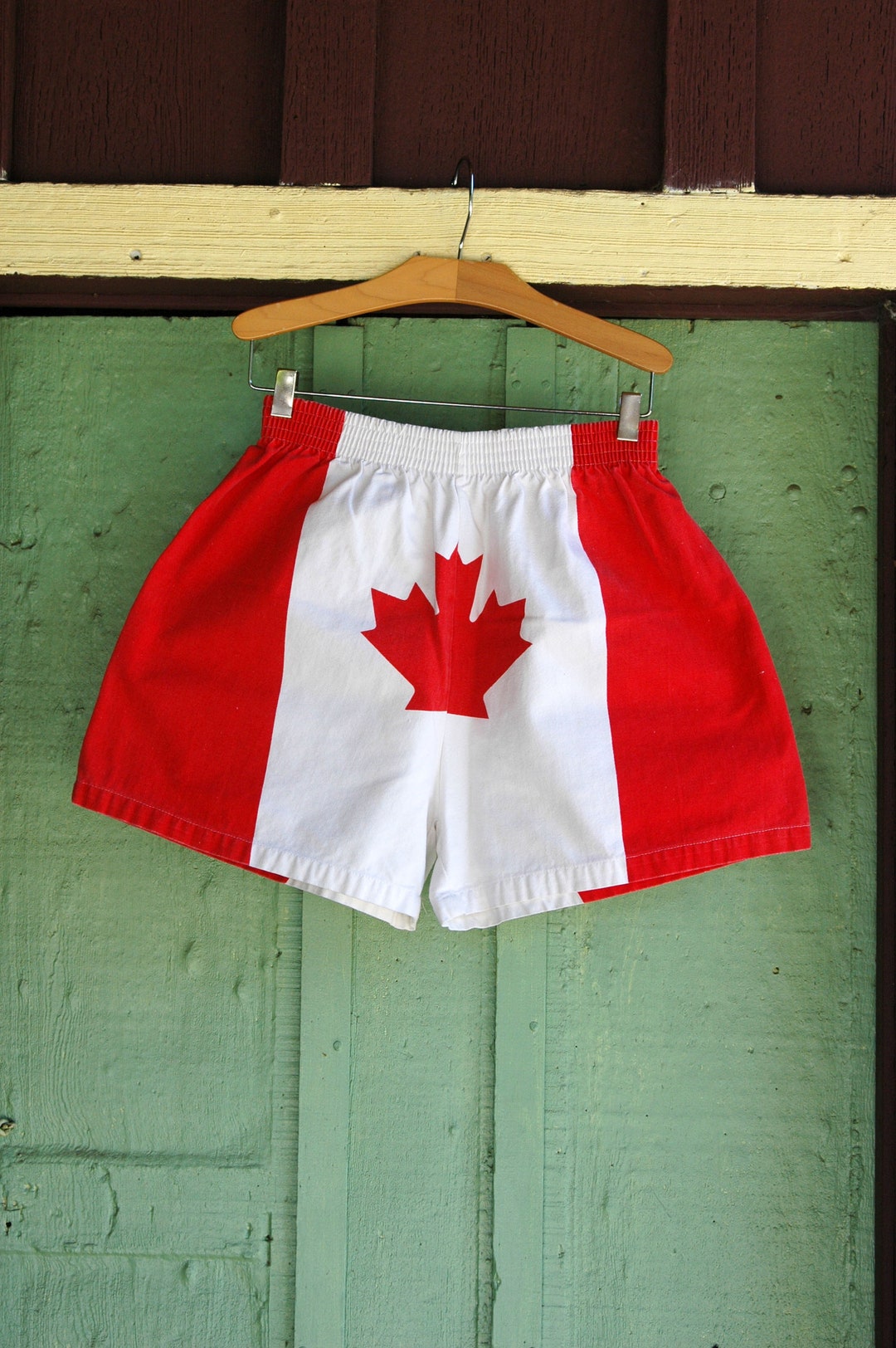1970s Red and White Canadian Flag Maple Leaf Cotton Shorts // - Etsy