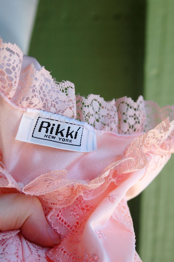 1970s Pale Pink Nylon Long Nightgown with Ruffled Lac… - Gem