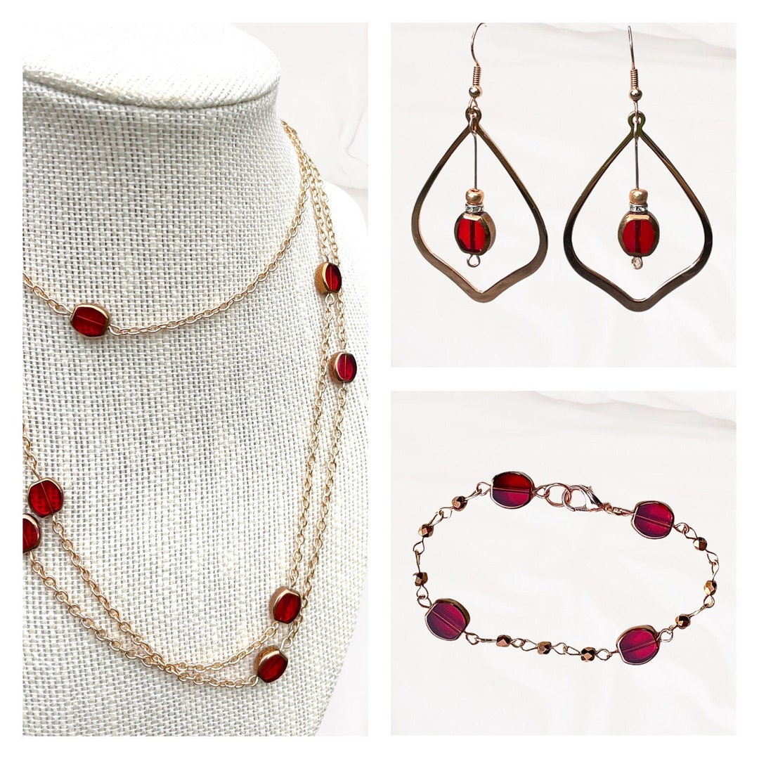 Red Table Cut Glass Jewelry Set in Gold Tone. Wrap Necklace. Beaded ...