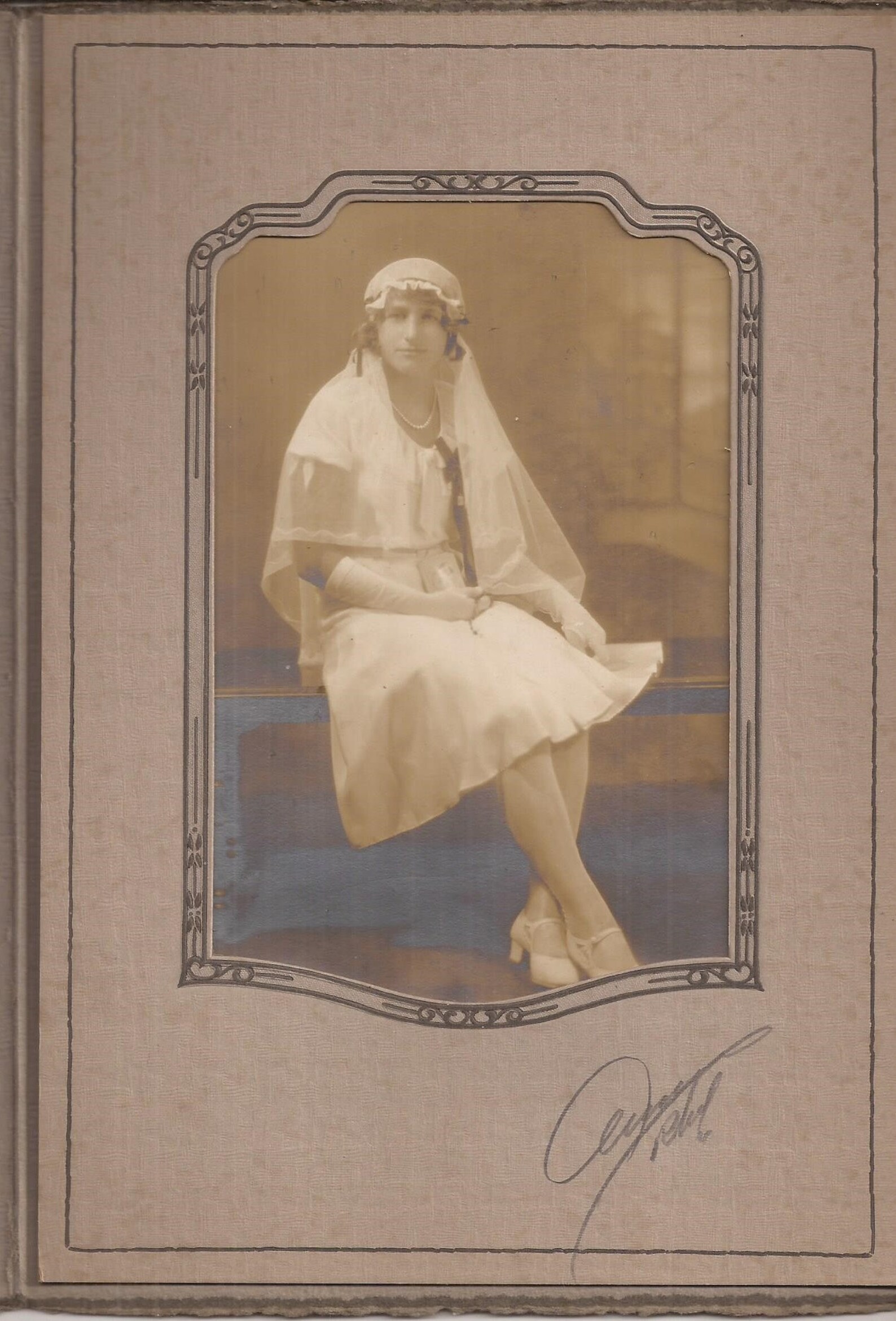 Lovely Flapper Portrait, Cabinet Card Photo, Vintage Photograph, Woman ...
