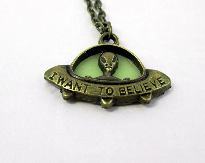 Alien Necklace Bronze Alien Skull Necklace Alien Jewelry - Etsy