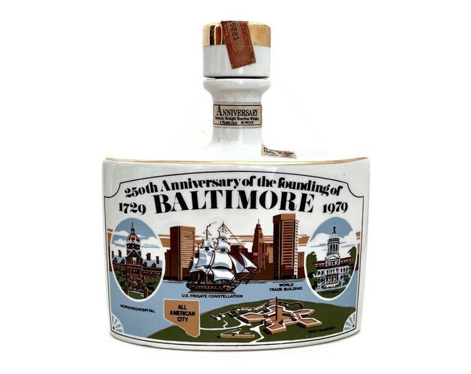 Bourbon Whiskey Decanter 1979 | 250th Anniversary of the Founding of ...