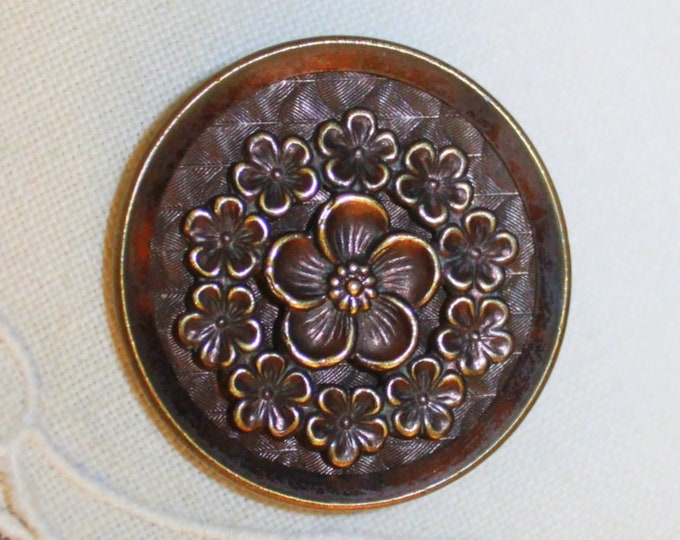Antique Lavender Tint Flower Button - Collector Quality Brass Button ...
