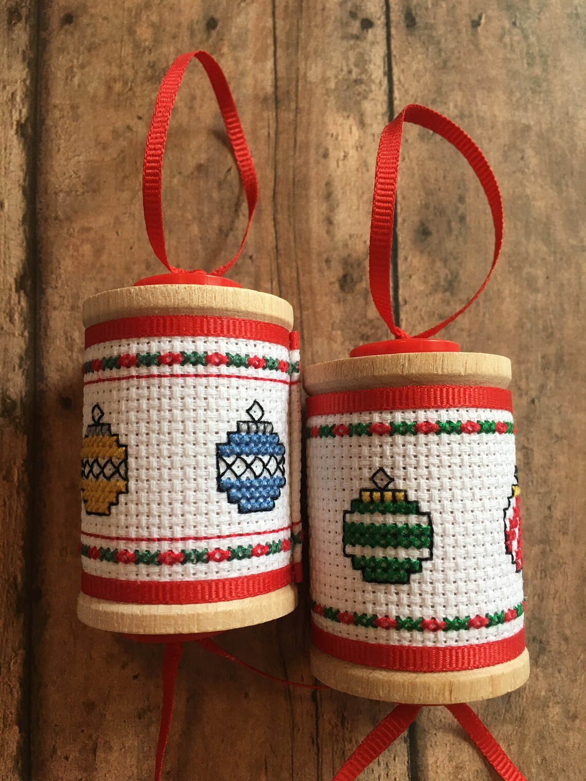 Wood Sewing Spools Cross Stitch Ornaments, Christmas Tree Ornament, Set ...
