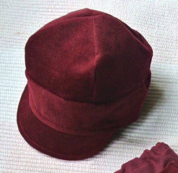 Red velvet oxford cap | Etsy