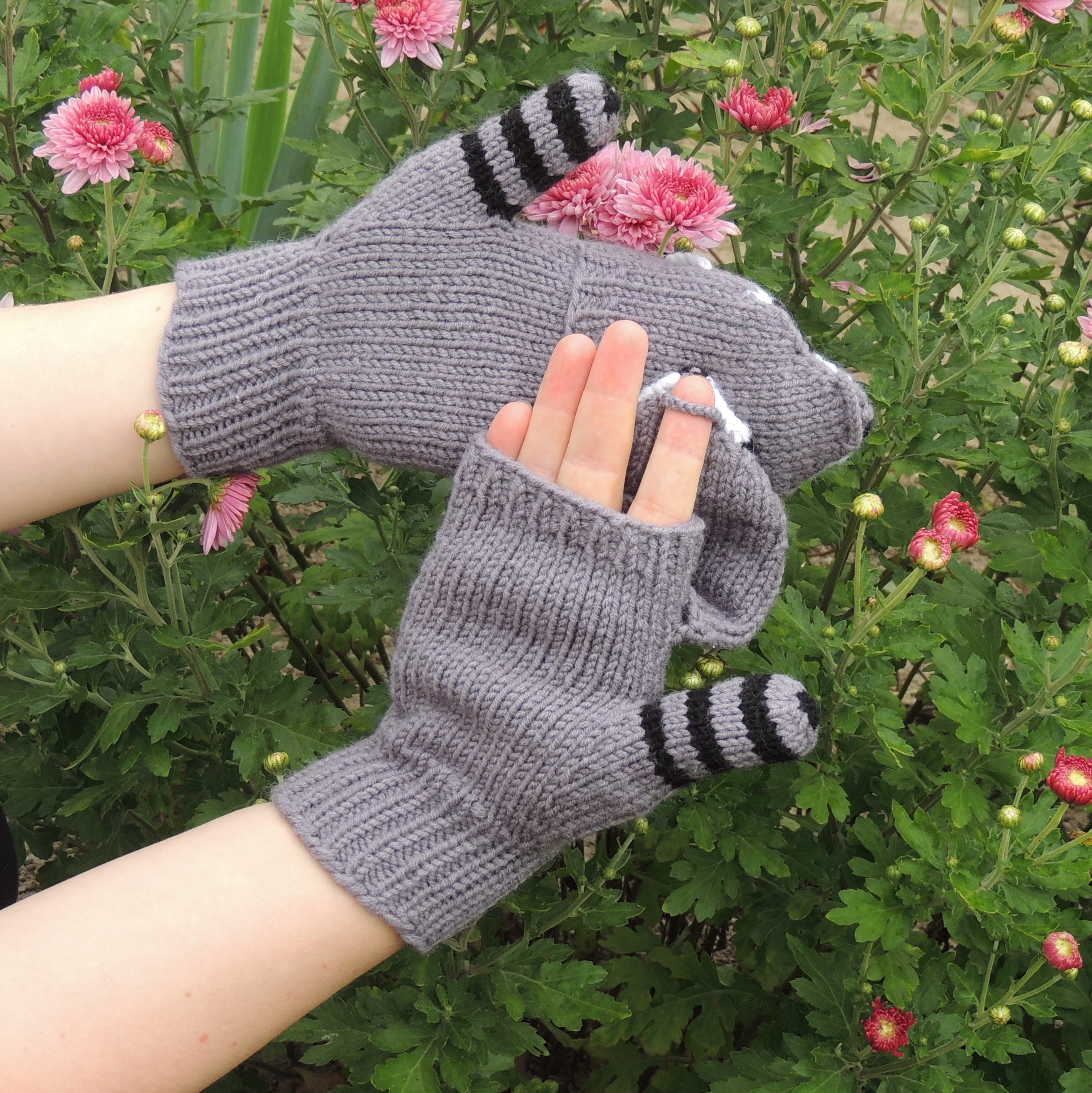 Raccoons Mitten. Knitted Mitts With Raccoon. Convertible Animal Mittens ...
