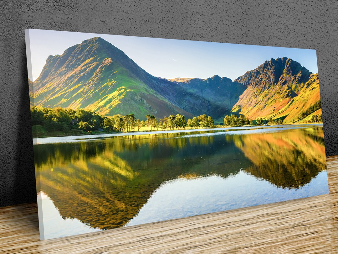 Beautiful Morning Panorama of Buttermere Lake in the Lake District ...