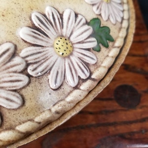 Daisy Bowl With Lid Embossed Flowers Pottery Decor House Warming Gift ...