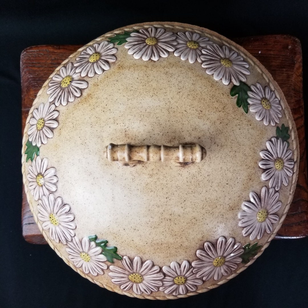 Daisy Bowl With Lid Embossed Flowers Pottery Decor House Warming Gift ...