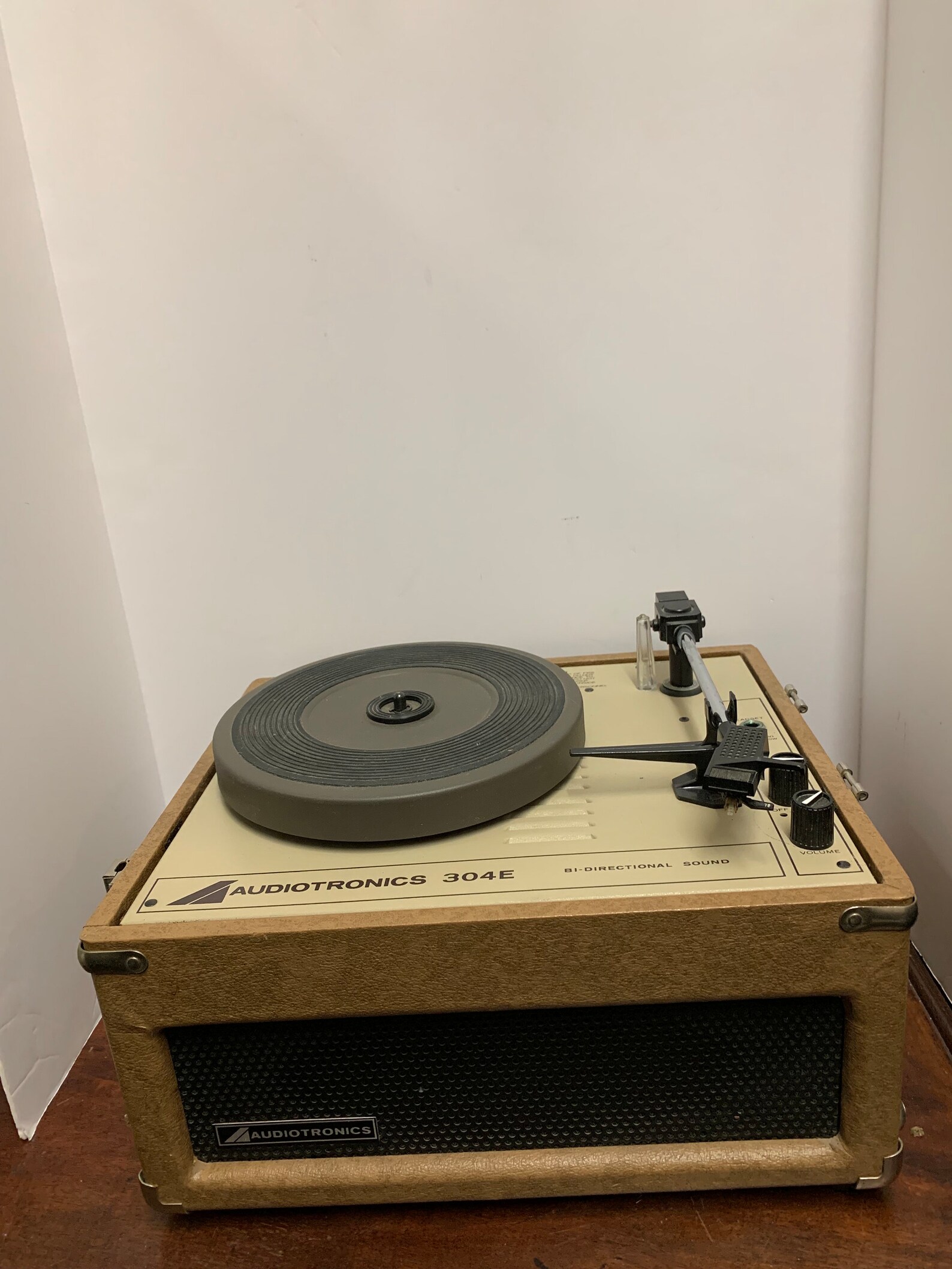 1970s Audiotronics Briefcase Record Player - Etsy