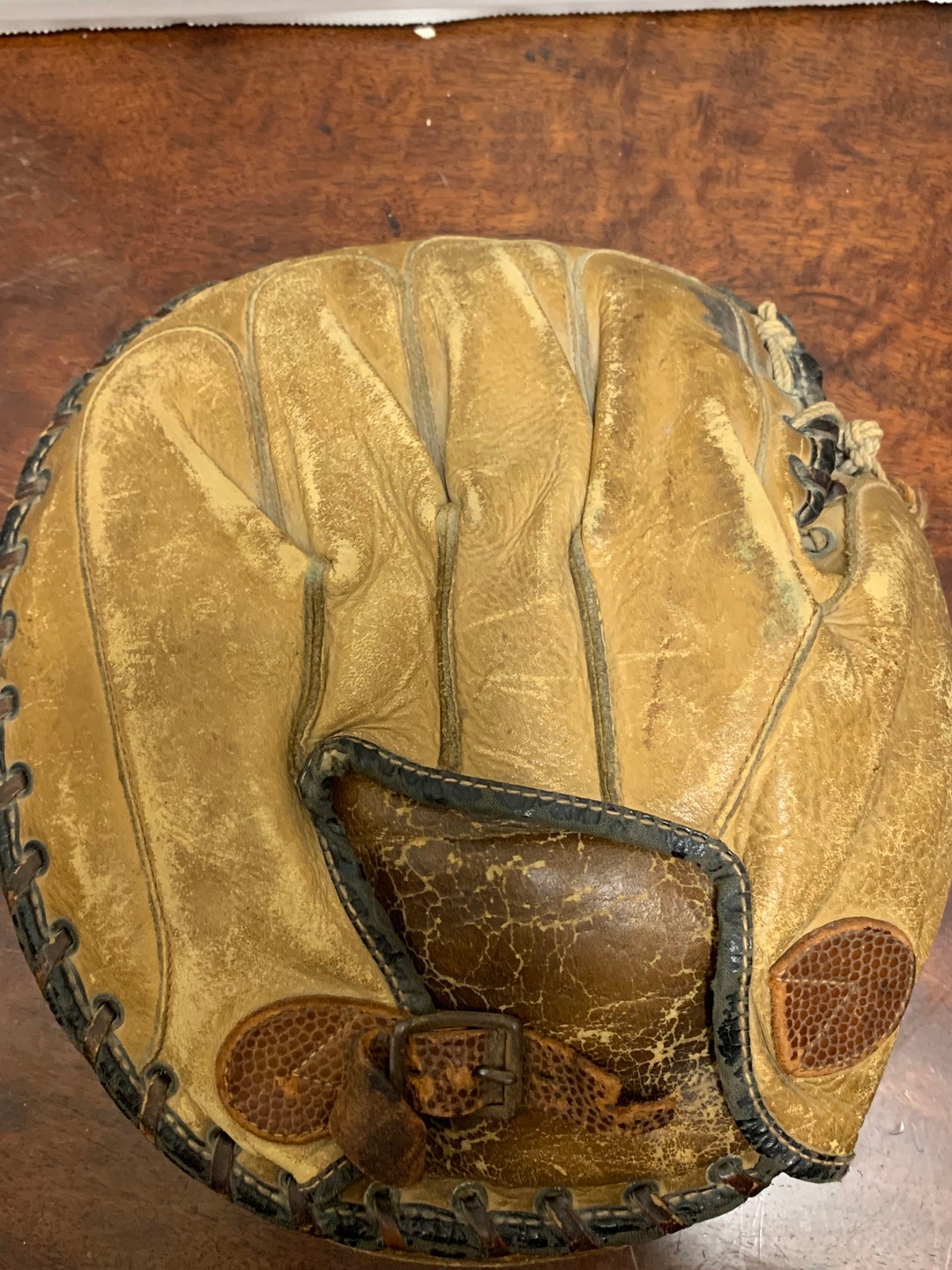 1940s Leather Baseball Catcher’s Mitt - Etsy