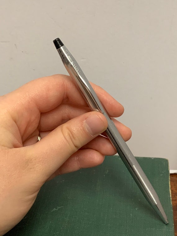 Cross pens store