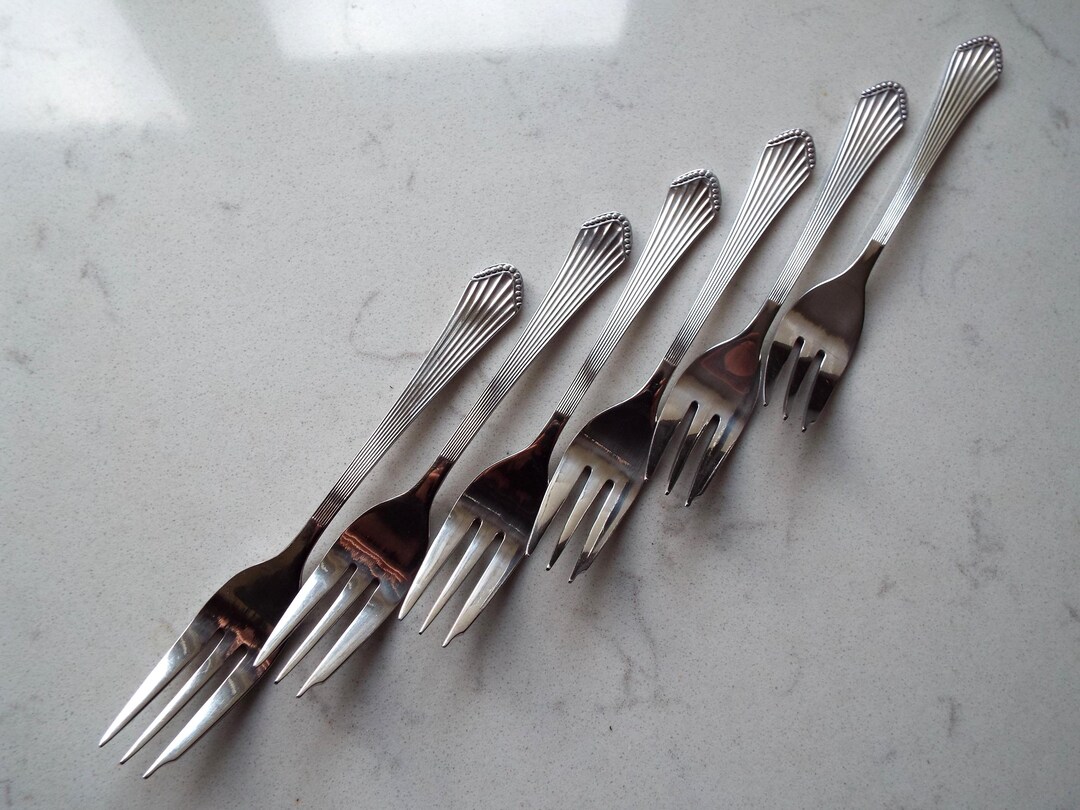Vintage Cake Forks. Complete Set of Six 1950s English Dessert Forks ...
