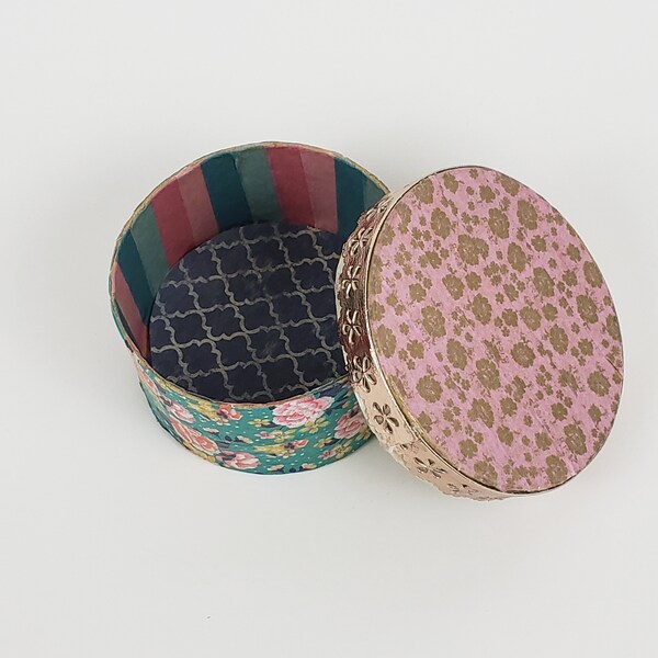 Cute Little Box - Etsy