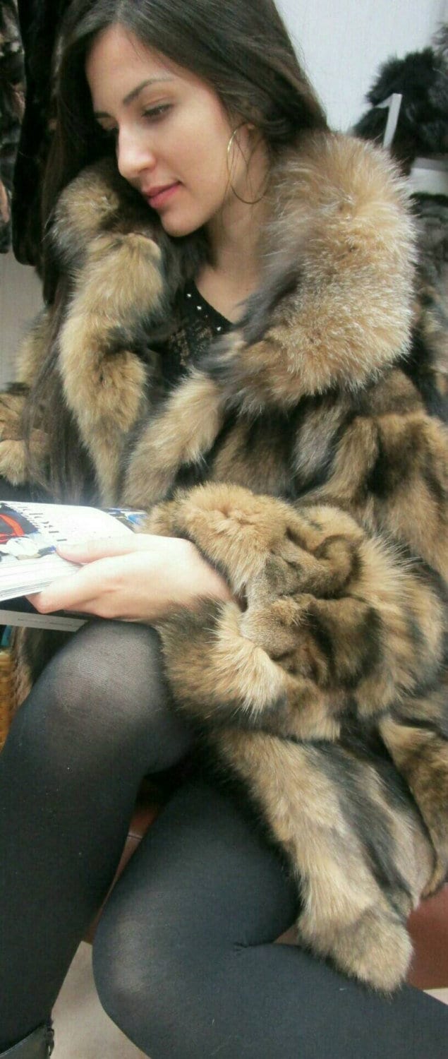 FOX Fur Coat!Brand New Real Natural Genuine Fur!