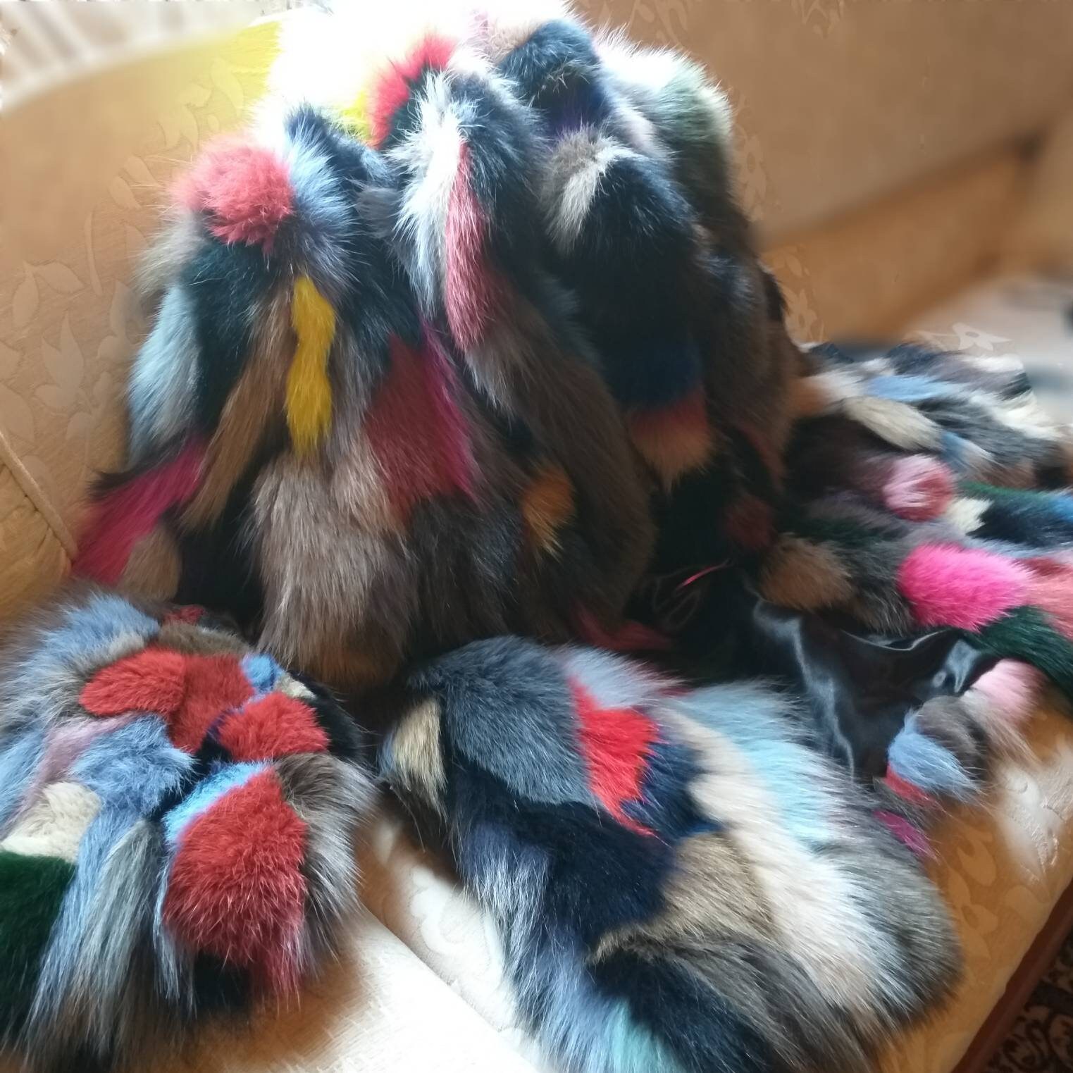 MuLTiCoLoR FOX!New,Natural Real Beautiful Modern Fox fur coats!