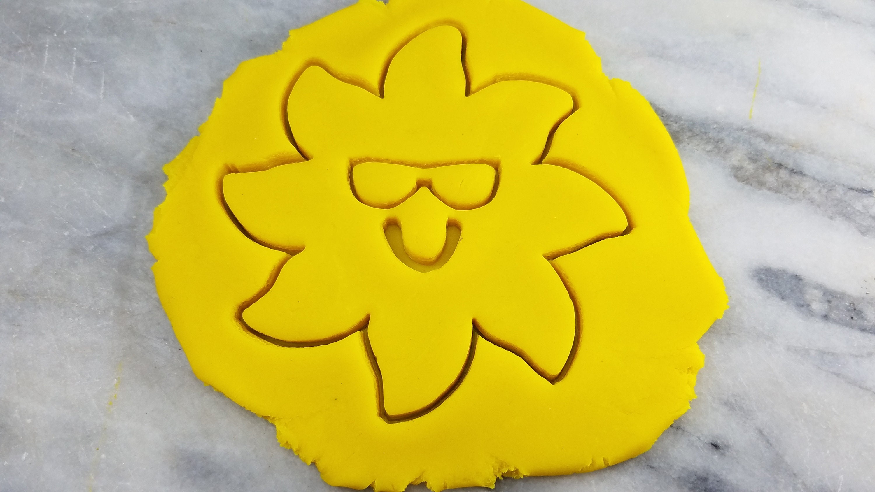 Sun Smiling Cookie Cutter 2-piece Outline & Stamp SHARP | Etsy