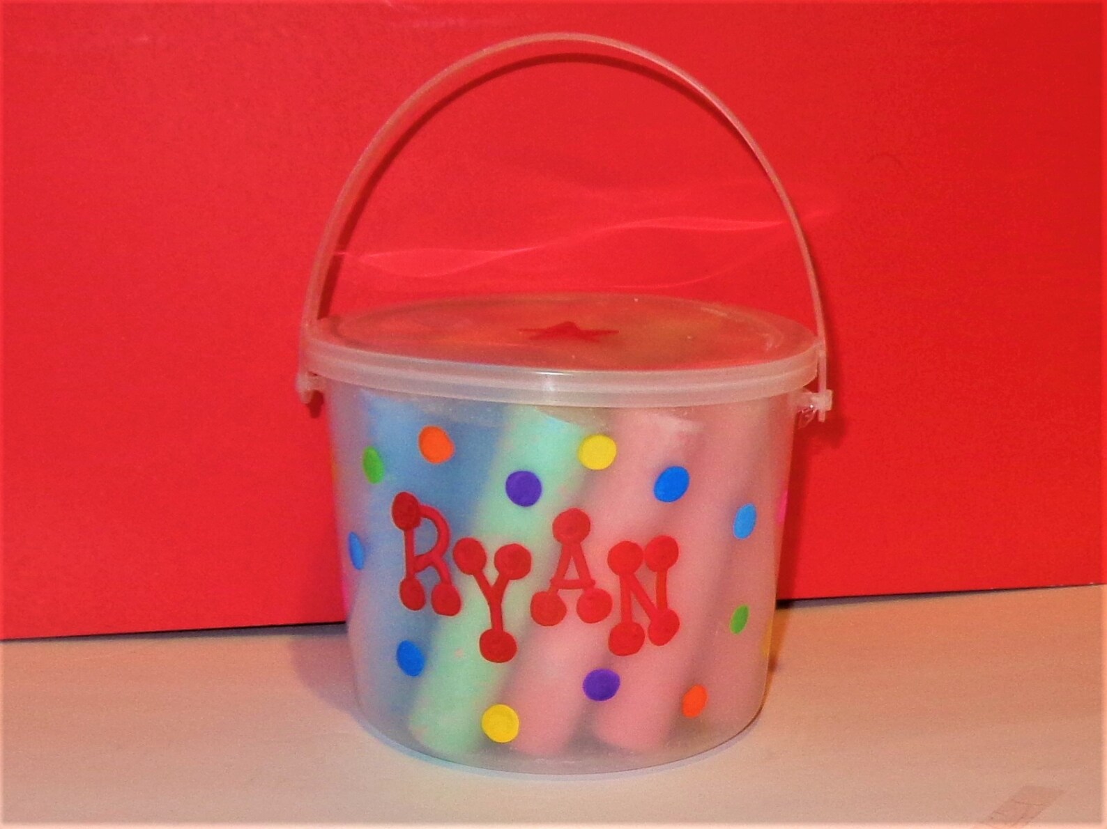 Personalized Bucket of Sidewalk Chalk/Kids Chalk bucket | Etsy