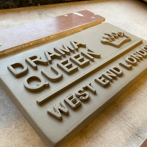 DRAMA Queen-crown-acting-actress-actor-west End London-london Sign ...