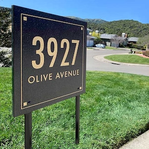 LAWN MOUNTED Stone Address Plaque With Engraved Numbers. Address Sign ...