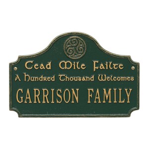 The Cead Mile Failte Plaque Featuring the Gaelic Phrase With ...